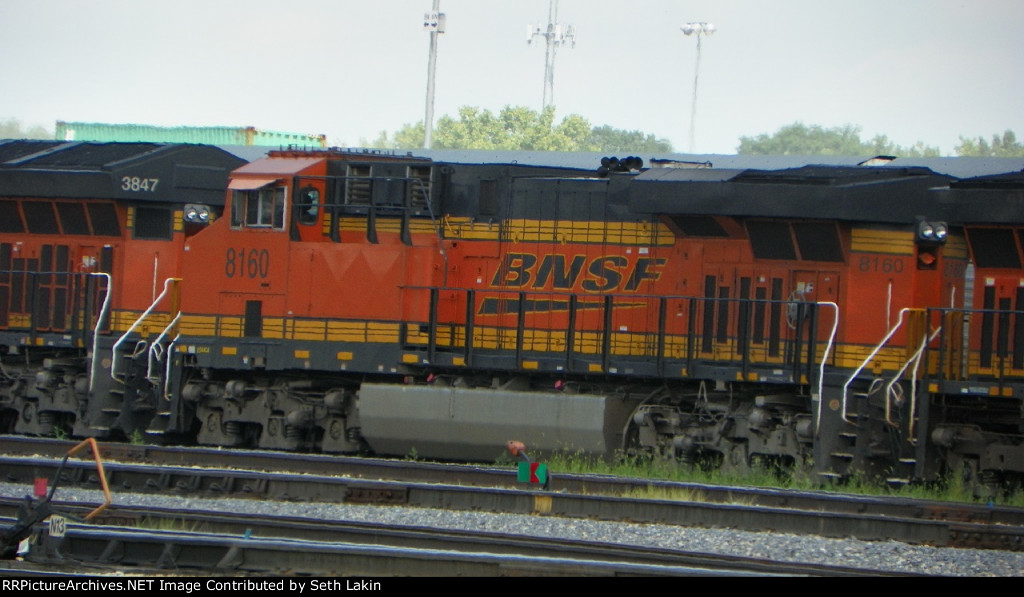BNSF 8160